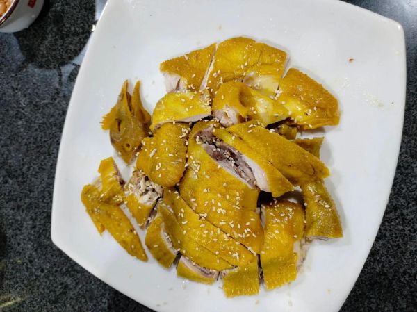 脆皮盐水鸡怎么做_正宗盐水鸡腌制配方-第1张图片-山城妙识 脆皮盐水鸡怎么做_正宗盐水鸡腌制配方-第1张图片-山城妙识