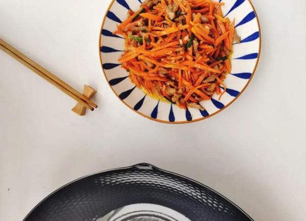 清炒胡萝卜丝怎么做_清炒胡萝卜丝用焯水吗-第2张图片-山城妙识 清炒胡萝卜丝怎么做_清炒胡萝卜丝用焯水吗-第2张图片-山城妙识