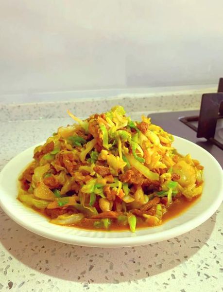 辣炒卷心菜怎么做_辣炒卷心菜用不用焯水-第1张图片-山城妙识