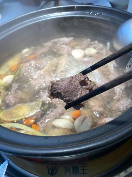 霸王牛肉汤锅怎么做_家庭版详细步骤-第1张图片-山城妙识