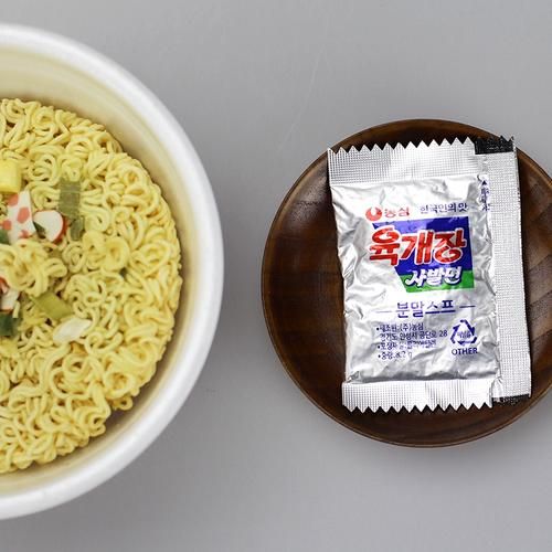 韩国辛拉面和方便面有什么区别_哪个更好吃-第2张图片-山城妙识