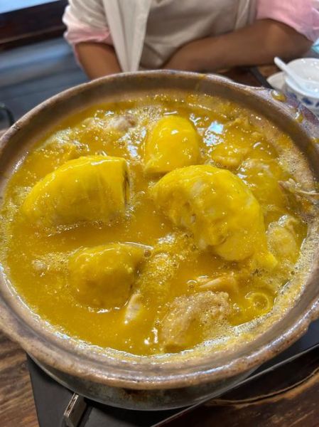 榴莲煲鸡好吃吗_榴莲煲鸡做法与口感揭秘-第1张图片-山城妙识