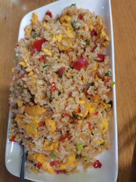 炒饭图片大全真实图片_怎么炒出颗粒分明-第2张图片-山城妙识