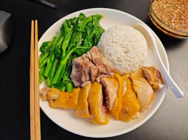 白切鸡饭怎么做好吃_白切鸡饭热量高吗-第1张图片-山城妙识 白切鸡饭怎么做好吃_白切鸡饭热量高吗-第1张图片-山城妙识