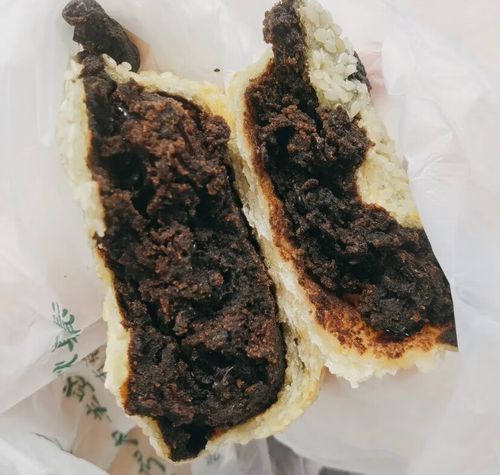 蛤蟆吐蜜的馅料是什么_正宗做法揭秘-第2张图片-山城妙识