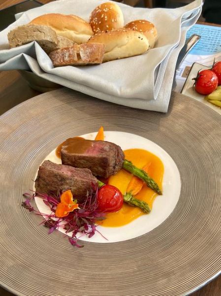 西餐摆盘技巧有哪些_如何拍出高级感-第2张图片-山城妙识 西餐摆盘技巧有哪些_如何拍出高级感-第2张图片-山城妙识