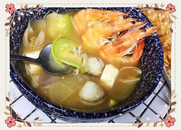 韩式海鲜汤怎么做_正宗韩式海鲜汤做法-第1张图片-山城妙识 韩式海鲜汤怎么做_正宗韩式海鲜汤做法-第1张图片-山城妙识