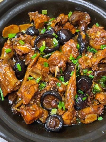 鸡肉炖蘑菇的做法大全_鸡肉炖蘑菇怎么做好吃-第2张图片-山城妙识 鸡肉炖蘑菇的做法大全_鸡肉炖蘑菇怎么做好吃-第2张图片-山城妙识