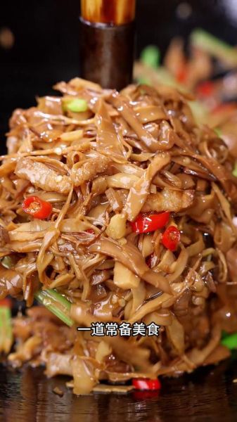 油焖烟笋怎么做_烟笋需要焯水吗-第1张图片-山城妙识 油焖烟笋怎么做_烟笋需要焯水吗-第1张图片-山城妙识