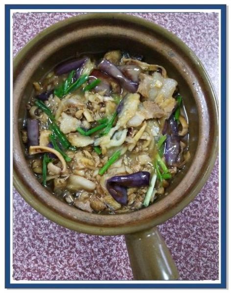 家常茄子煲怎么做_茄子煲要焯水吗-第1张图片-山城妙识 家常茄子煲怎么做_茄子煲要焯水吗-第1张图片-山城妙识