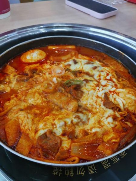 年糕火锅热量高吗_年糕火锅减肥能吃吗-第1张图片-山城妙识