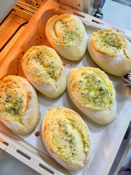 大蒜面包减肥能吃吗_大蒜面包减肥食谱-第1张图片-山城妙识