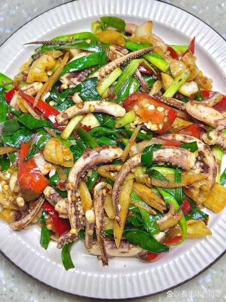 鱿鱼须炒韭菜怎么做_鱿鱼须炒韭菜需要焯水吗-第1张图片-山城妙识