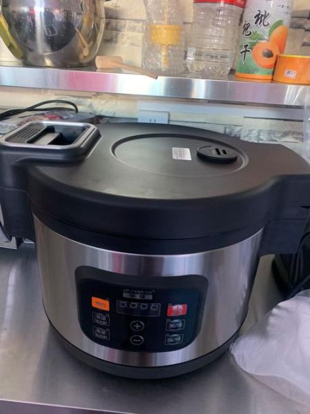 食堂用特大电饭锅怎么选_容量功率哪个更重要-第1张图片-山城妙识