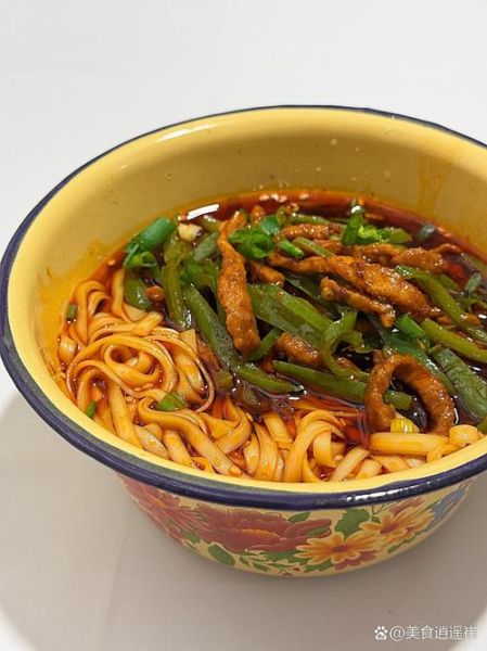 青椒肉丝面怎么做才好吃_汤面不糊的窍门-第1张图片-山城妙识