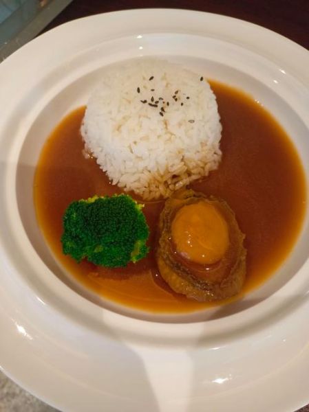 鲍鱼饭和鲍汁捞饭的区别_哪个更贵-第3张图片-山城妙识 鲍鱼饭和鲍汁捞饭的区别_哪个更贵-第3张图片-山城妙识