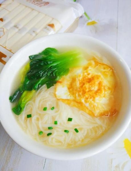 煮面条荷包蛋怎么做_荷包蛋不散技巧-第1张图片-山城妙识