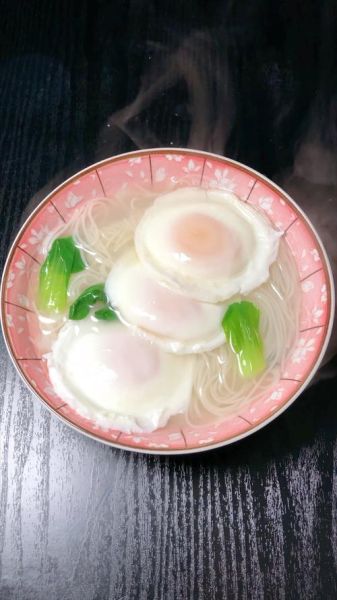 煮面条荷包蛋怎么做_荷包蛋不散技巧-第3张图片-山城妙识