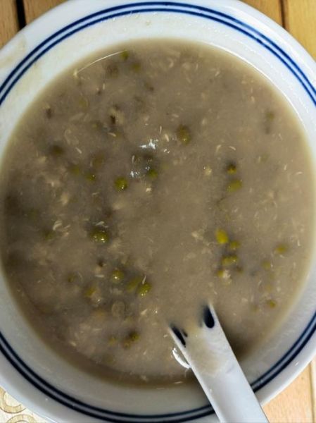 绿豆稀饭解药吗_吃药能喝绿豆稀饭吗-第1张图片-山城妙识