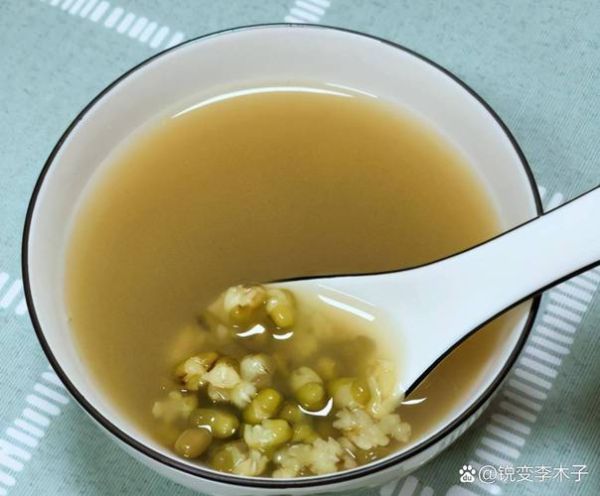 绿豆汤红色和绿色的区别_哪个更降火-第1张图片-山城妙识 绿豆汤红色和绿色的区别_哪个更降火-第1张图片-山城妙识