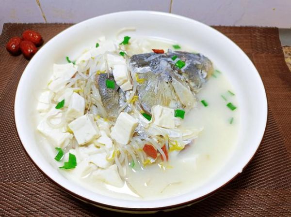 鱼头豆腐汤怎么做_鱼头豆腐汤怎么做好喝-第3张图片-山城妙识