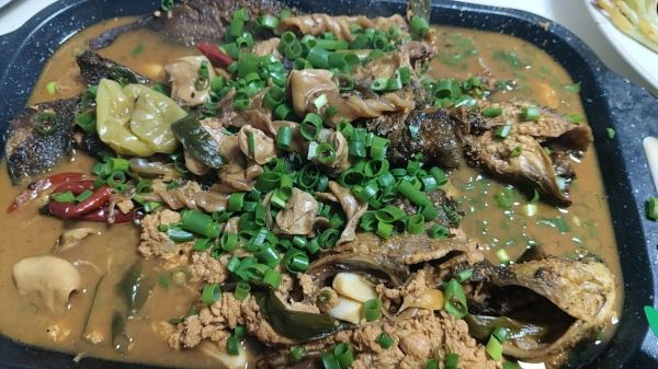 红烧嘎鱼怎么做_家常红烧嘎鱼做法大全-第3张图片-山城妙识