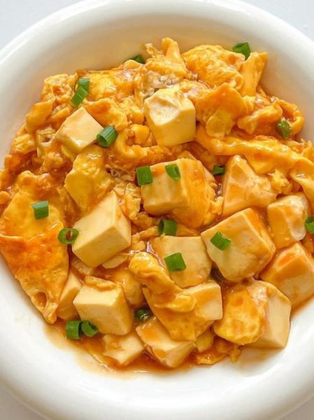 油豆腐炒鸡蛋怎么做_油豆腐炒鸡蛋热量高吗-第1张图片-山城妙识 油豆腐炒鸡蛋怎么做_油豆腐炒鸡蛋热量高吗-第1张图片-山城妙识