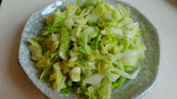炒卷心菜怎么炒才脆_炒卷心菜要不要焯水-第2张图片-山城妙识