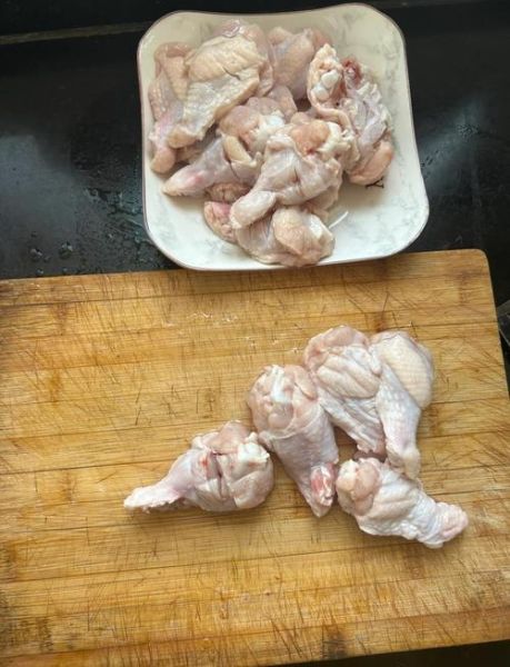 红烧翅根最简单的做法_新手零失败步骤-第1张图片-山城妙识 红烧翅根最简单的做法_新手零失败步骤-第1张图片-山城妙识