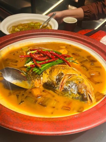 鱼头泡饭怎么做才正宗_鱼头泡饭的家常窍门-第3张图片-山城妙识 鱼头泡饭怎么做才正宗_鱼头泡饭的家常窍门-第3张图片-山城妙识