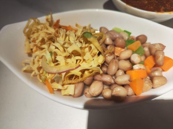 内蒙古小肥羊火锅加盟费多少_加盟条件有哪些-第3张图片-山城妙识 内蒙古小肥羊火锅加盟费多少_加盟条件有哪些-第3张图片-山城妙识