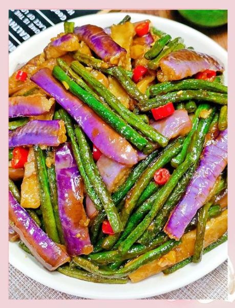 豆角烧茄子怎么做_豆角烧茄子用不用焯水-第1张图片-山城妙识