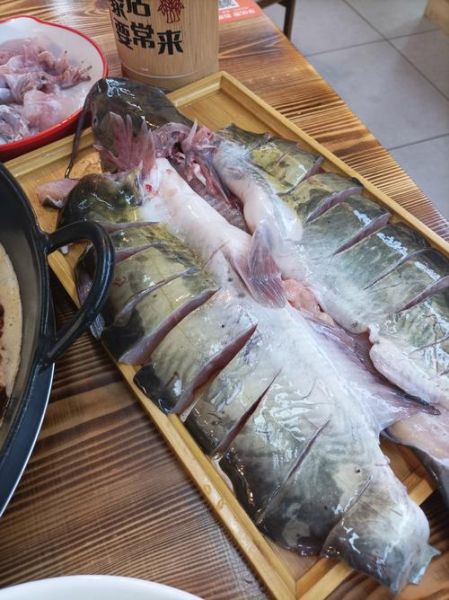 梭边鱼火锅怎么做_梭边鱼火锅底料推荐-第1张图片-山城妙识