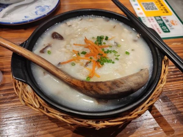 潮汕砂锅粥有哪些种类_正宗做法怎么选-第3张图片-山城妙识
