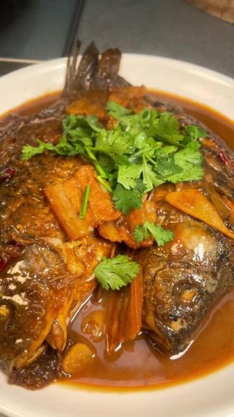 家常烧鲫鱼怎么做_烧鲫鱼不破皮技巧-第2张图片-山城妙识 家常烧鲫鱼怎么做_烧鲫鱼不破皮技巧-第2张图片-山城妙识