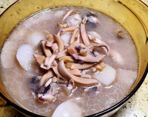 芋头墨鱼汤的做法窍门_芋头墨鱼汤怎么做好吃-第3张图片-山城妙识 芋头墨鱼汤的做法窍门_芋头墨鱼汤怎么做好吃-第3张图片-山城妙识