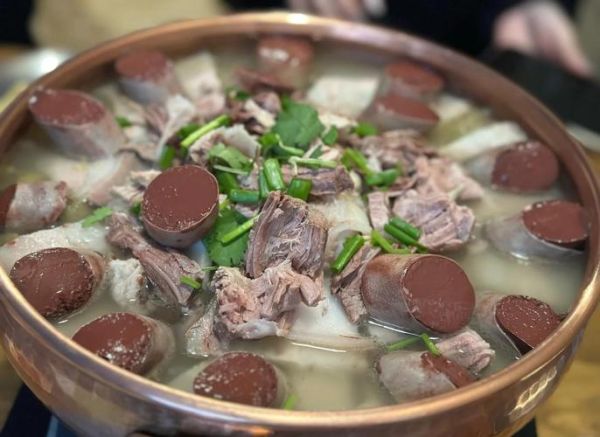 杀猪菜怎么做_正宗杀猪菜做法视频-第1张图片-山城妙识 杀猪菜怎么做_正宗杀猪菜做法视频-第1张图片-山城妙识