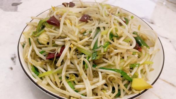 豆芽怎么炒才好吃_家庭豆芽快速发制方法-第3张图片-山城妙识