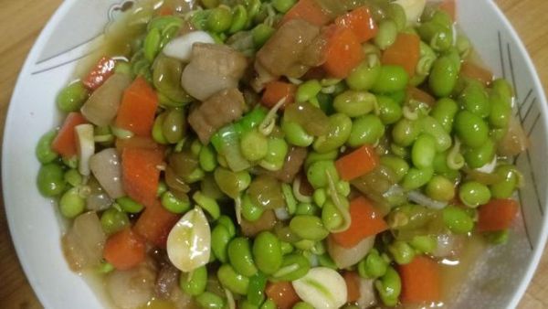 清炒青豆怎么做_清炒青豆要不要焯水-第1张图片-山城妙识 清炒青豆怎么做_清炒青豆要不要焯水-第1张图片-山城妙识