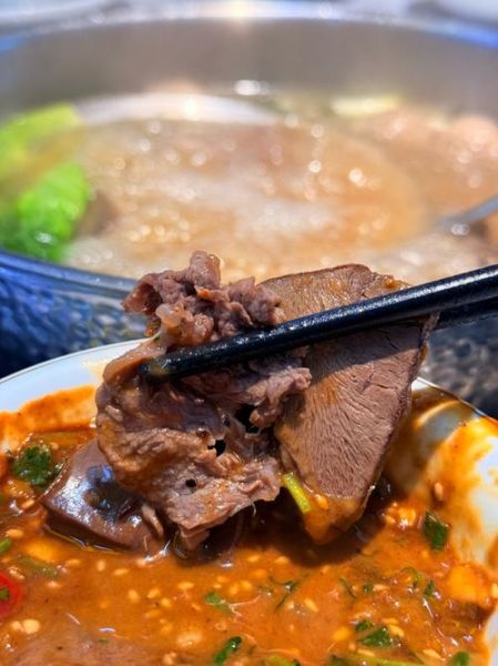 黄牛肉汤锅的做法_黄牛肉汤锅的配料-第1张图片-山城妙识 黄牛肉汤锅的做法_黄牛肉汤锅的配料-第1张图片-山城妙识