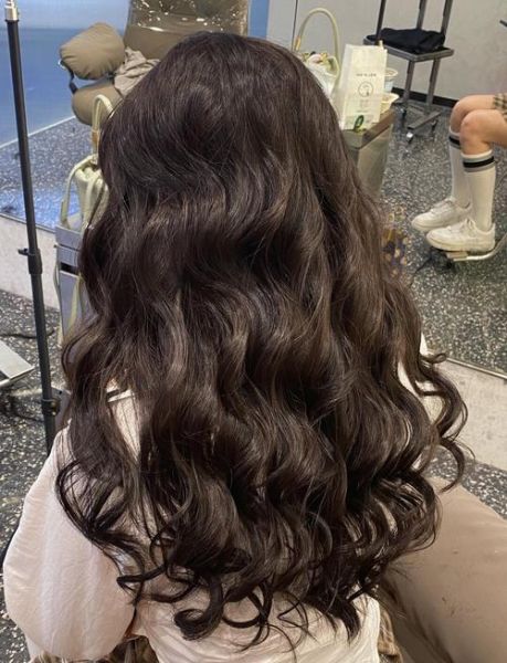 蛋花卷中长发适合什么脸型_蛋花卷中长发怎么打理-第1张图片-山城妙识 蛋花卷中长发适合什么脸型_蛋花卷中长发怎么打理-第1张图片-山城妙识