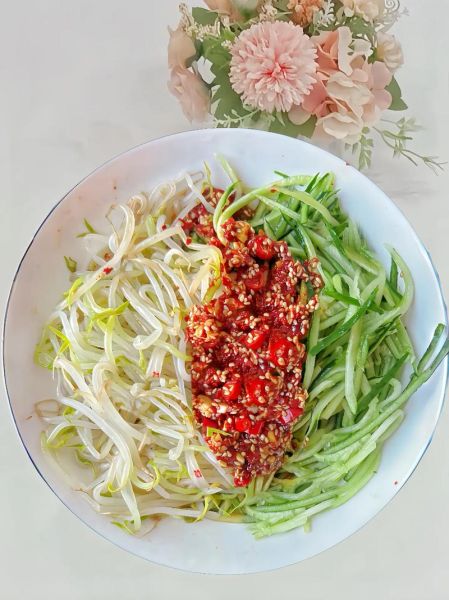 凉拌麻辣黄豆芽怎么做_黄豆芽焯水几分钟才脆-第2张图片-山城妙识