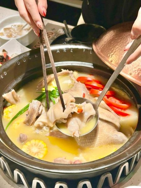 鸭子汤里炖什么最好_最鲜美的搭配推荐-第1张图片-山城妙识 鸭子汤里炖什么最好_最鲜美的搭配推荐-第1张图片-山城妙识
