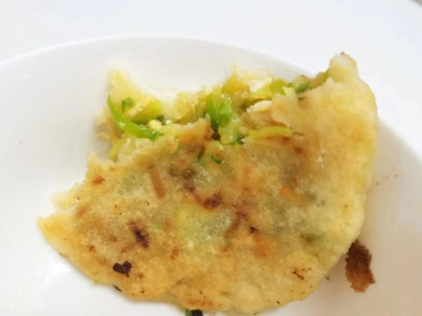 西葫芦素馅饼怎么和面_西葫芦素馅饼的家常做法-第3张图片-山城妙识