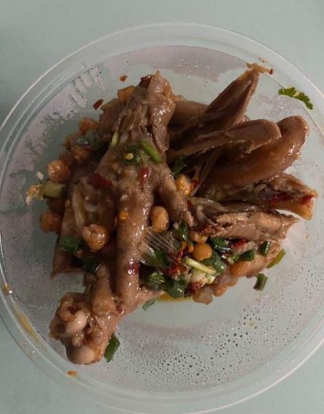 鸡爪烧花生米怎么做_鸡爪烧花生米好吃吗-第2张图片-山城妙识