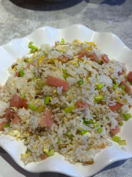 金华火腿炒饭怎么做_金华火腿炒饭正宗做法-第2张图片-山城妙识 金华火腿炒饭怎么做_金华火腿炒饭正宗做法-第2张图片-山城妙识
