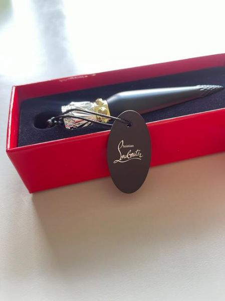 萝卜丁口红多少钱一支_正品价格区间-第1张图片-山城妙识