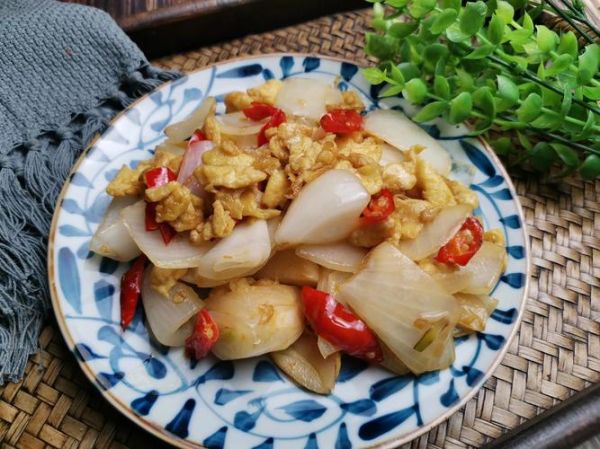 爆炒洋葱怎么炒才脆_洋葱要不要焯水-第2张图片-山城妙识 爆炒洋葱怎么炒才脆_洋葱要不要焯水-第2张图片-山城妙识