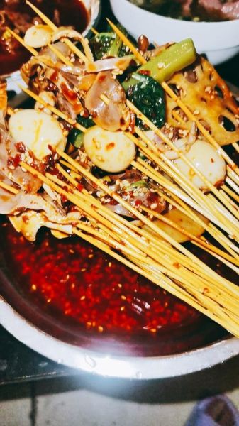 四川美食有哪些_成都火锅和乐山钵钵鸡区别-第1张图片-山城妙识 四川美食有哪些_成都火锅和乐山钵钵鸡区别-第1张图片-山城妙识