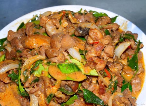 炒猪肉怎么炒才嫩_家常炒猪肉做法大全-第3张图片-山城妙识